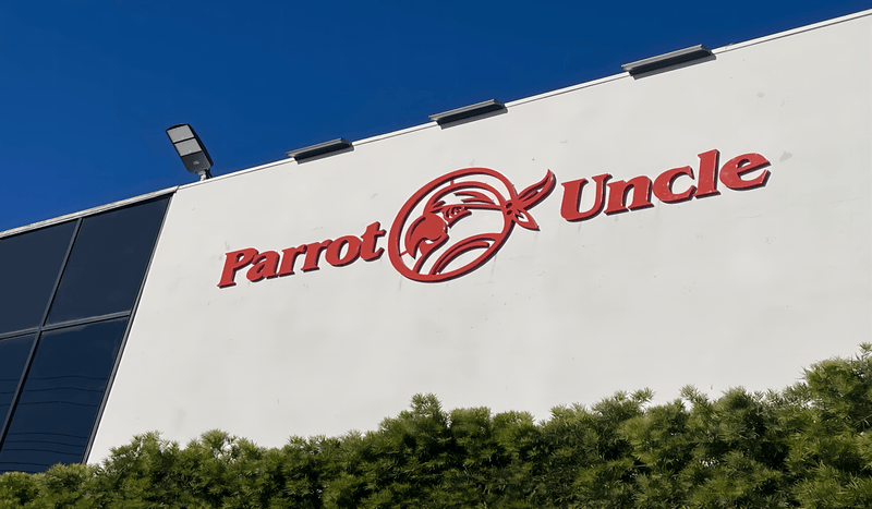 Parrot Uncle US offline Showroom: Create a Comfortable and Elegant Hom